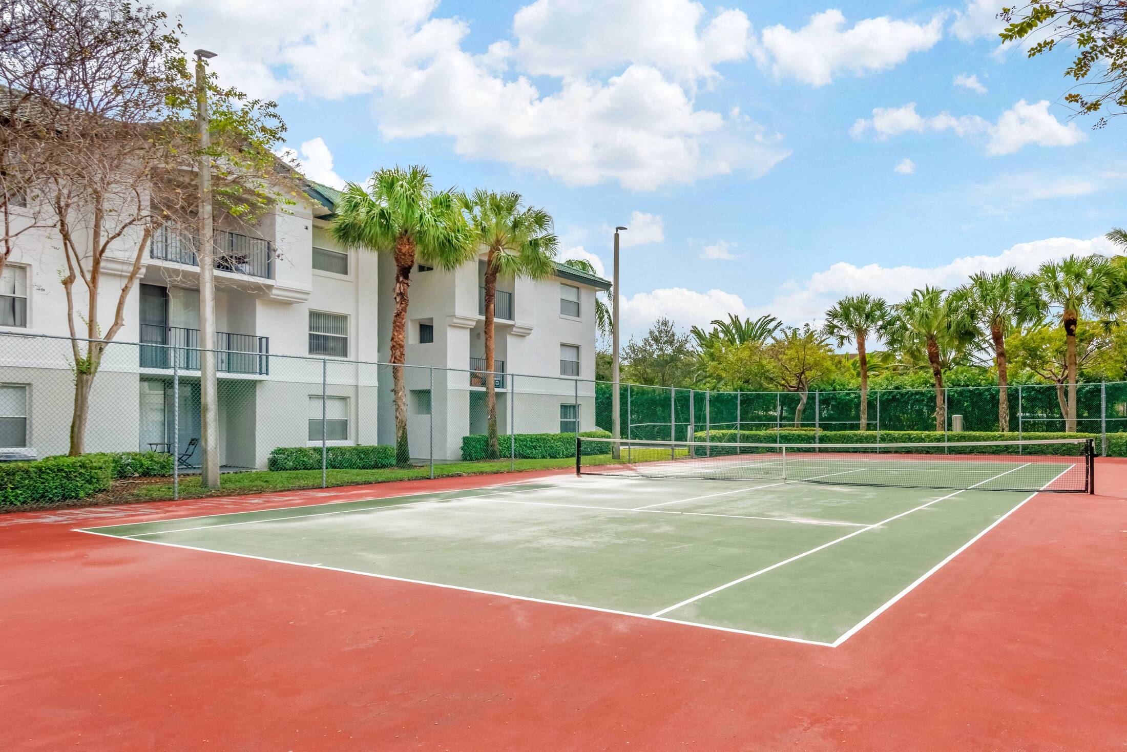 Palm Trace Landings Apartments | Tucker