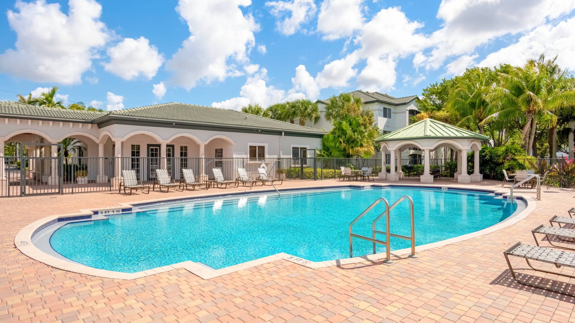 Palm Trace Landings Apartments | Tucker